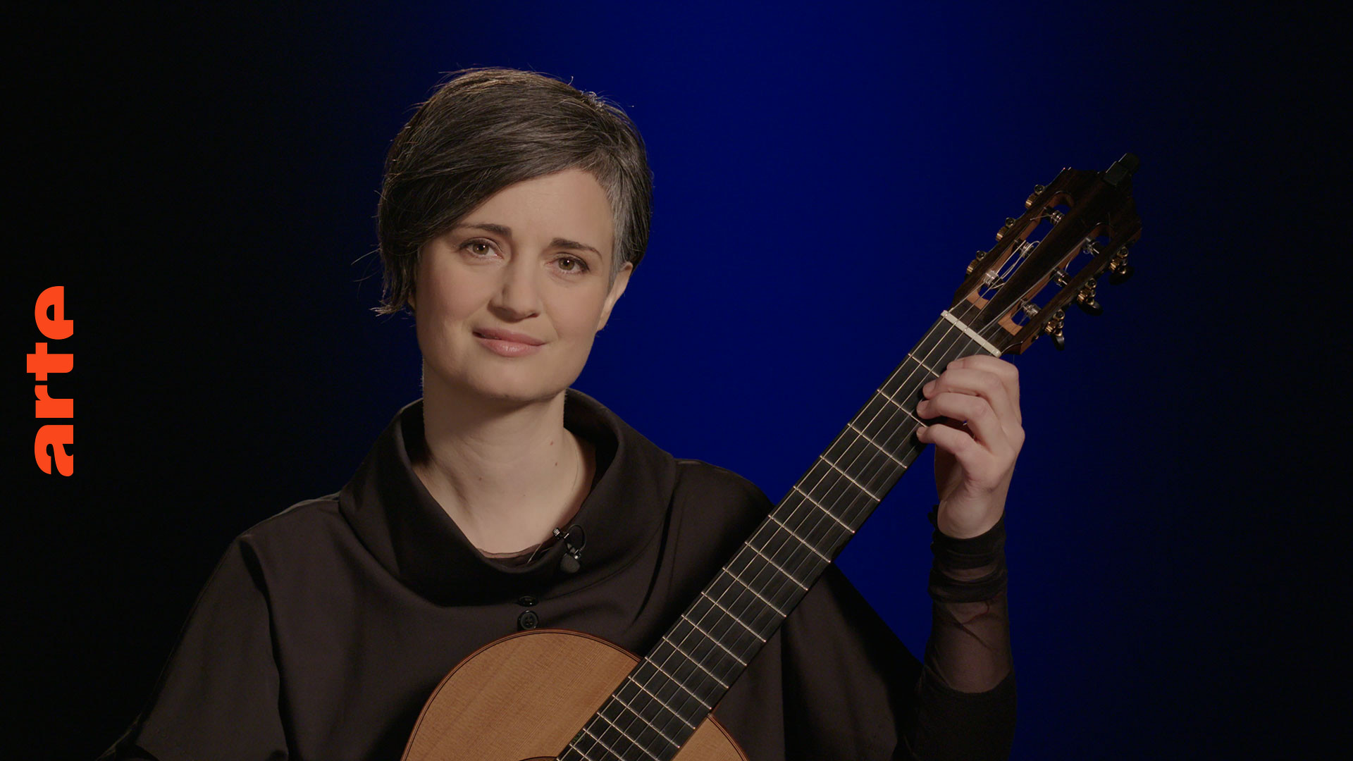 Square Artiste - Zsófia Boros, guitariste - Regarder le documentaire ...