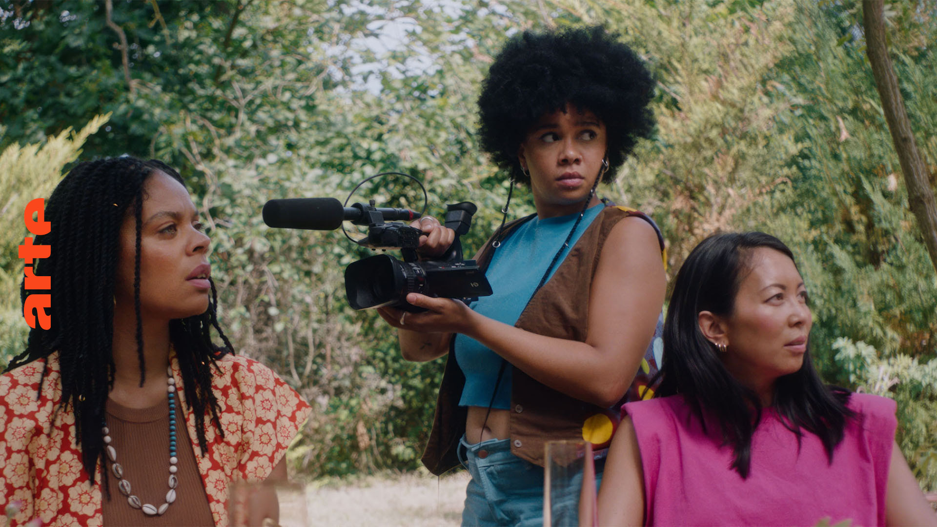 Clashing Differences (3/5) - Jede ist ein potentieller Tiger - Serie ...