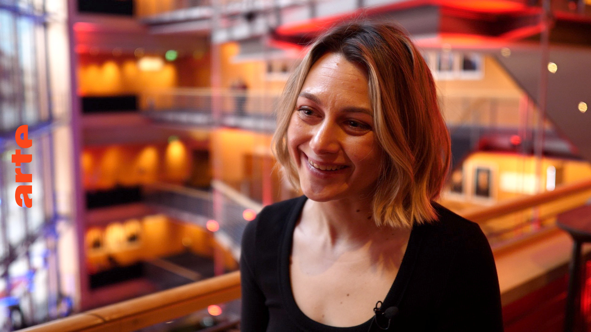 "Intercepted" -Interview mit Oksana Karpovych - Film in voller Länge | ARTE