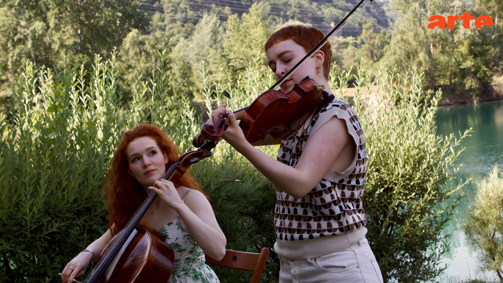 Geschwisterbande - Ein Tag mit Camille & Julie Berthollet - Die ganze Doku | ARTE