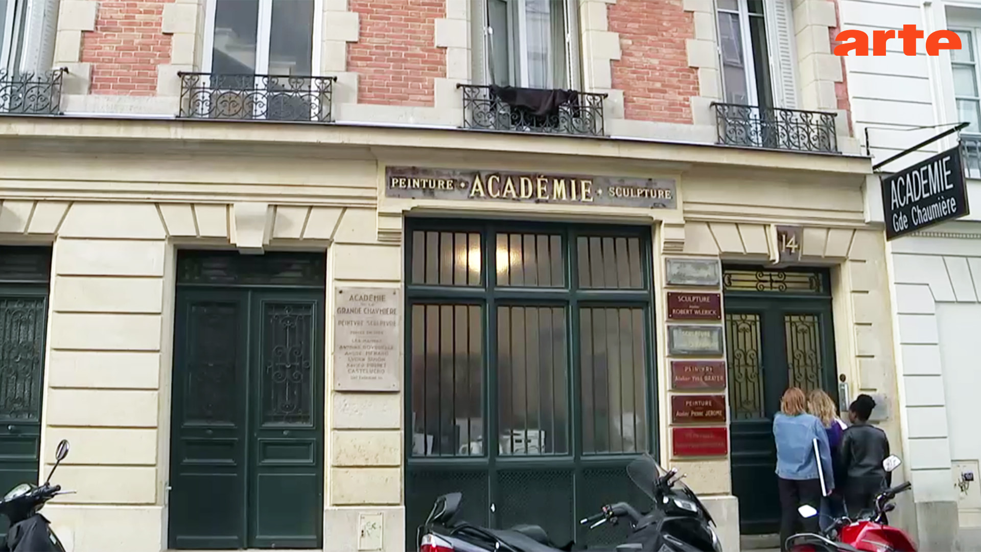 Paris met son patrimoine aux enchères | ARTE